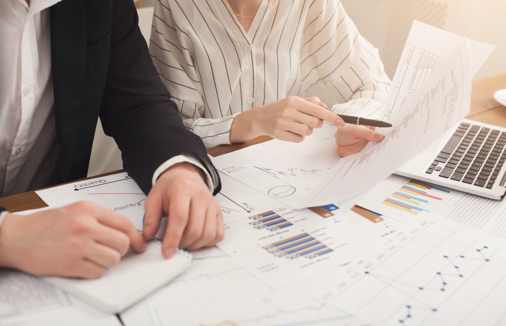 What to Include in a Proper VAT Invoice | DIGI.SWISS